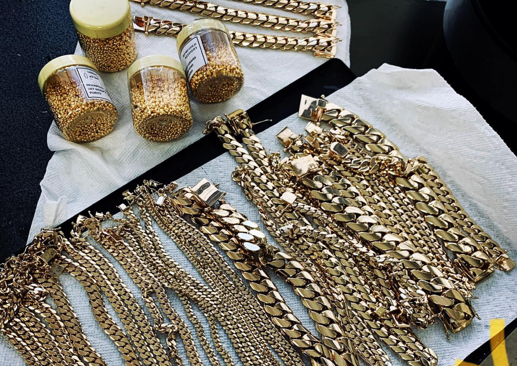 The Ultimate Guide to Real Cuban Link Chains – Pochy Jewelry